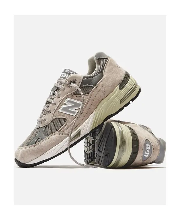 NEW BALANCE 991 Low-top Sneakers - Nude
