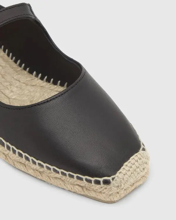 CastaÑer Espadrille Flat With Buckle Closure