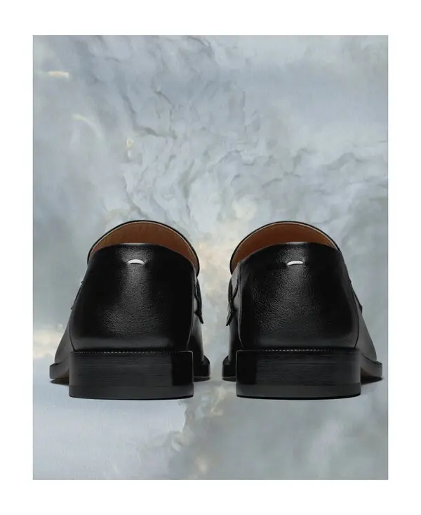 MAISON MARGIELA Tabi Toe Loafers