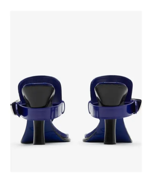 Burberry Bay Equestrian Knight Motif Sandals