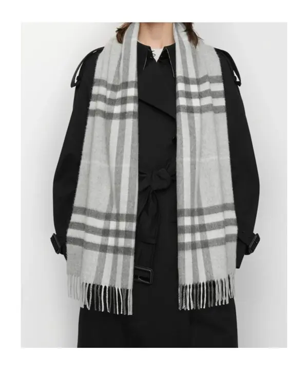 Burberry Checked Fringed-edge Scarf - Mitten