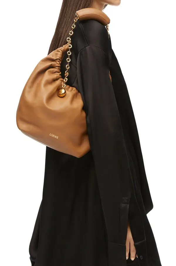 Loewe Small Squeeze Bag In Nappa Lambskin - Brown