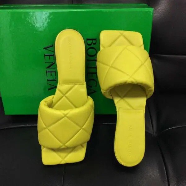 Bottega Veneta Lido Woven Sandals