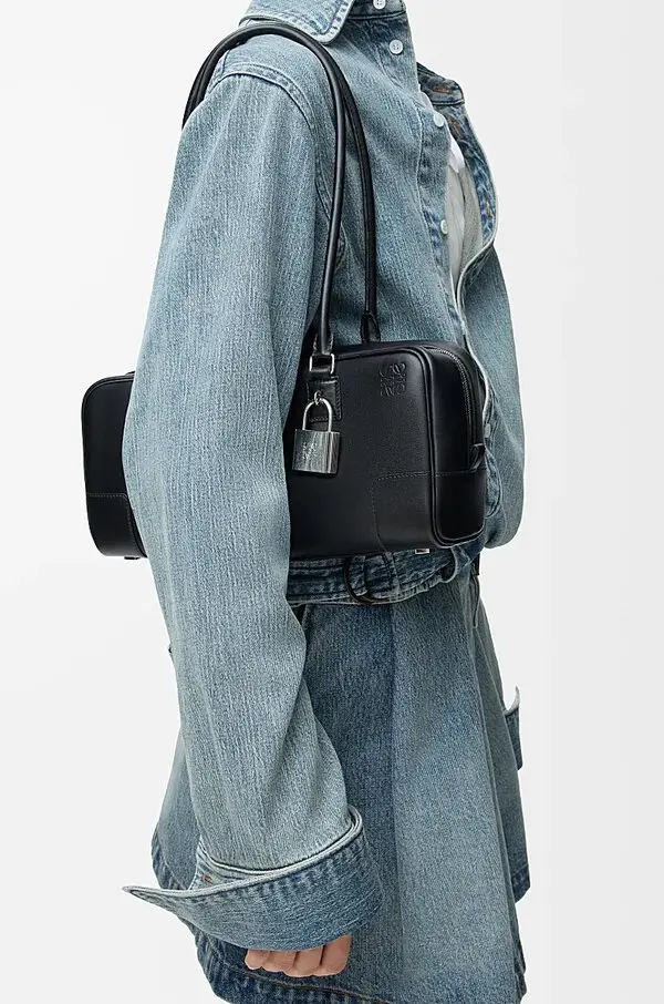 Loewe Amazona 31 Cropped Bag In Shiny Calfskin - Black