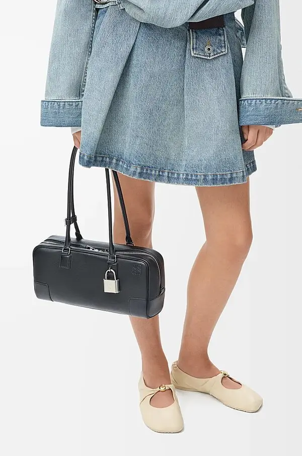 Loewe Amazona 31 Cropped Bag In Shiny Calfskin - Black