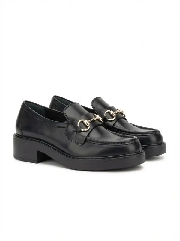 Gucci Loafer With Horsebit Detail - Black