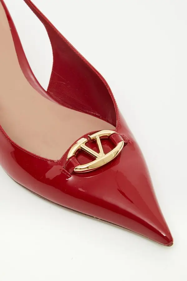 Valentino Garavani Vlogo Signature Pointed Toe Slingback Pumps - Red