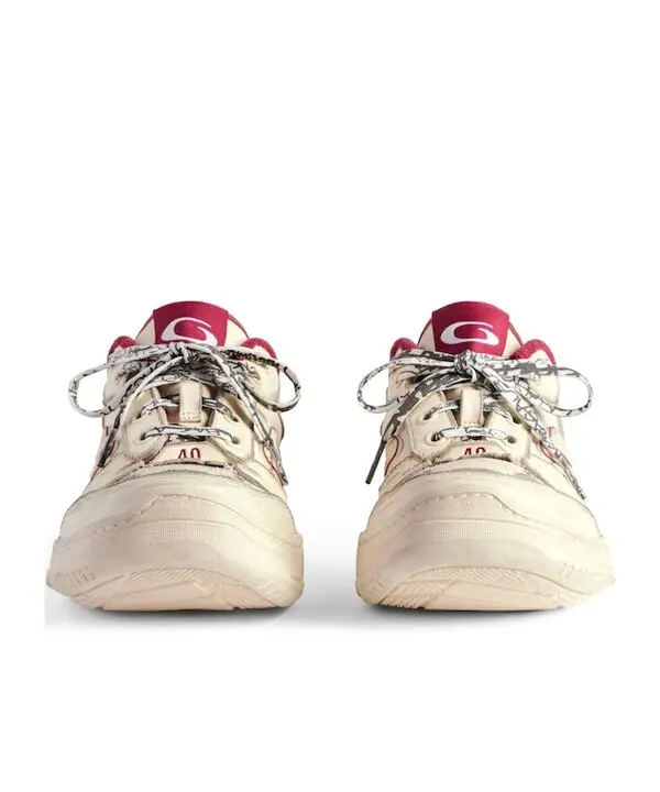 Balenciaga Hamptons Medium Worn-out Sneakers - Off-white/red