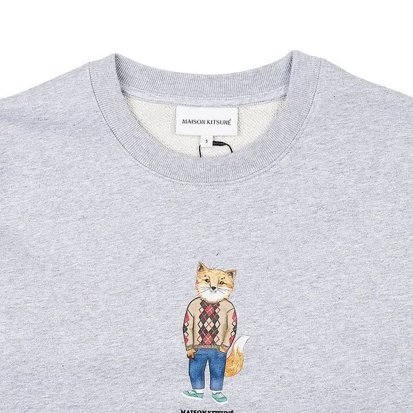 Maison Kitsuné Round Neck Long Sleeve Sweater