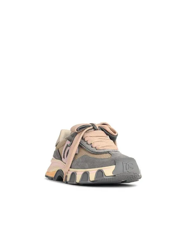 Dolce & Gabbana Airmaster Dg Logo Patch Sneakers - Nude