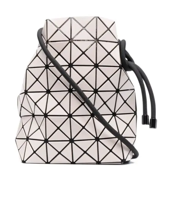 Issey Miyake Geometric Pattern Drawstring Shoulder Bag - White