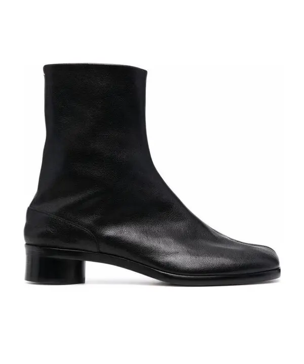 MAISON MARGIELA Tabi Toe Ankle Boots - Black