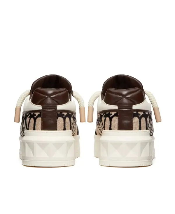 Valentino Garavani One Stud Xl Lace-up Sneakers - Beige/black