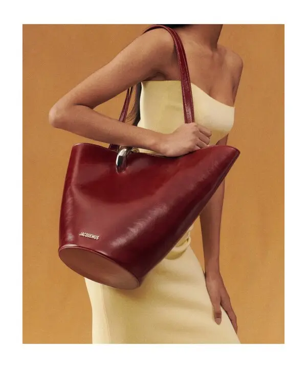 Jacquemus Le Bambola Moyen Bucket Bag - Red