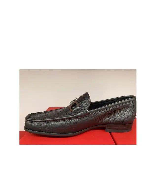 FERRAGAMO Gancini Plaque Moccasin Loafers - Black
