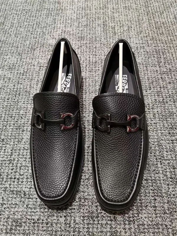 FERRAGAMO Gancini Ornament Moccasins - Black