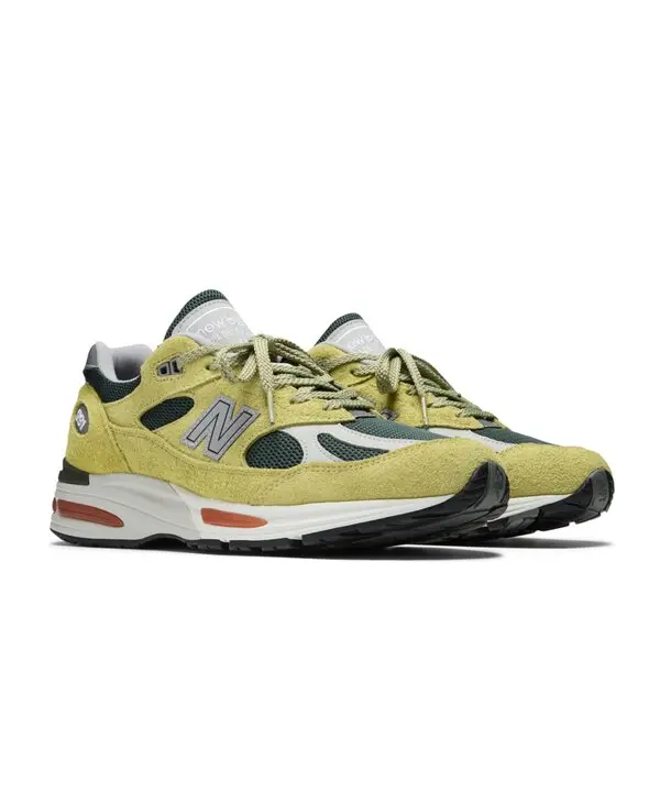 NEW BALANCE 991v2 Lace-up Sneakers - Green