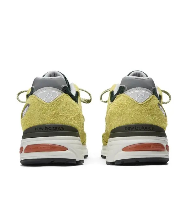 NEW BALANCE 991v2 Lace-up Sneakers - Green