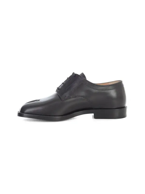 MAISON MARGIELA Tabi Lace-up Shoes