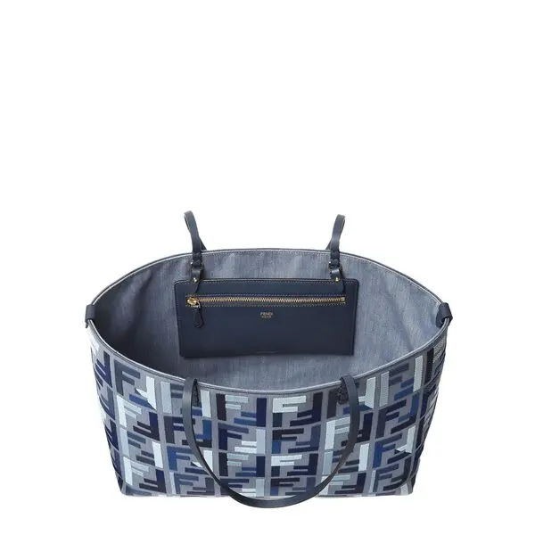 Fendi Roll Ff Embossed Large Tote Bag - Blue