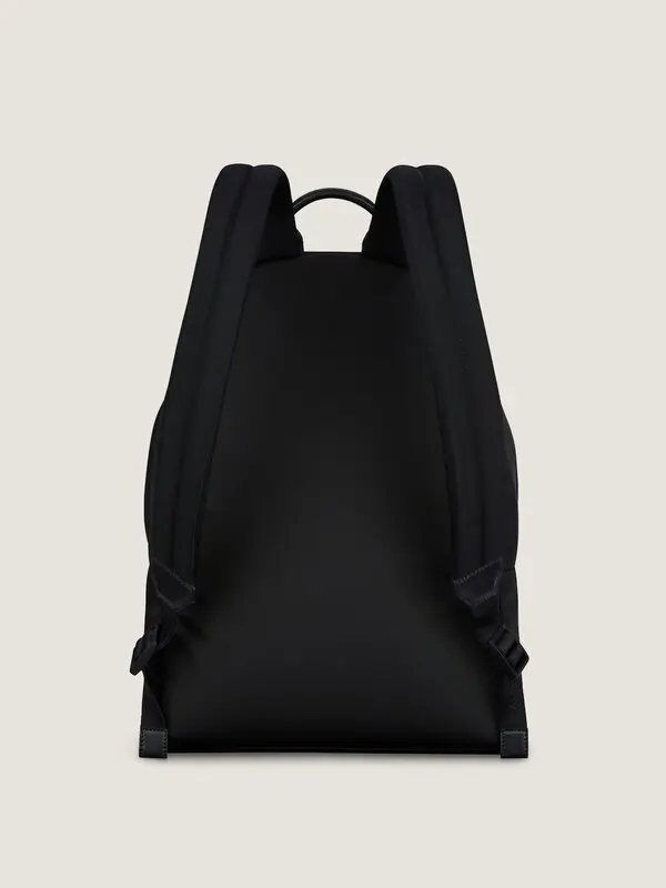 Givenchy Essential U Zipped Backpack - Black