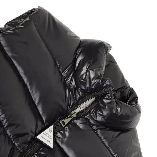 Moncler Ghany Logo Patch Zip-up Padded Vest - Black