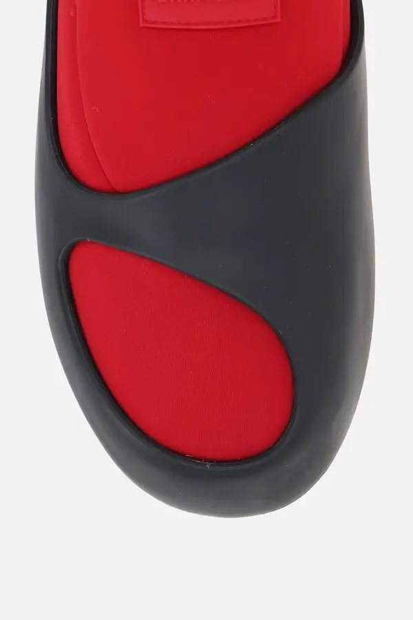 FERRAGAMO Round Toe Casual Shoes - Black