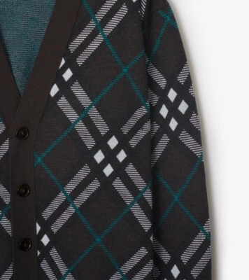 Burberry Checked V-neck Buttoned Cardigan