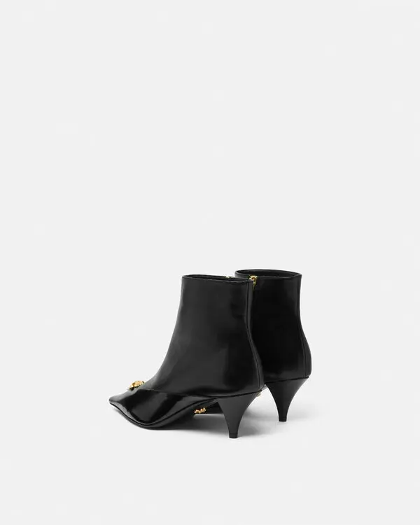 Versace La Medusa Pointed-toe Zipped Ankle Boots - Black