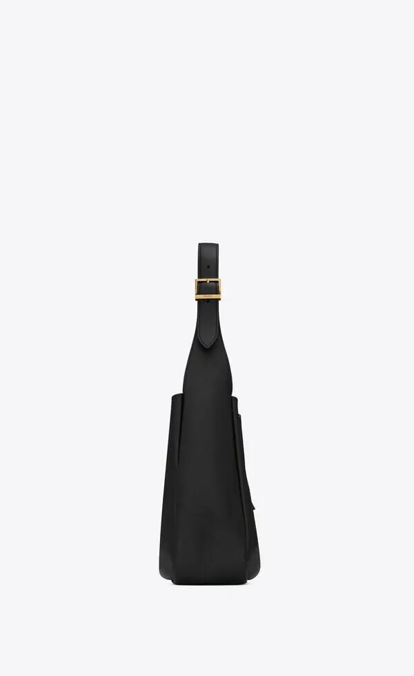 Saint Laurent Le 5 À 7 Logo Plaque Shoulder Bag - Black
