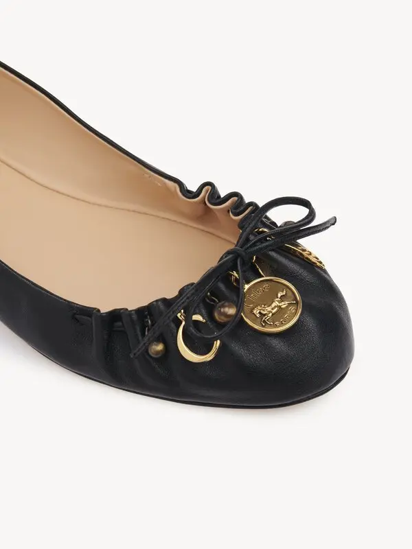 Chloé Charms Ballet Flats In Nappa Lambskin - Black