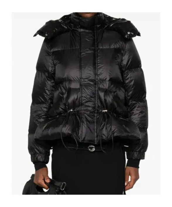 Sacai Hooded Puffer Jacket With Quilted Stitching And Drawstring Hem - Black