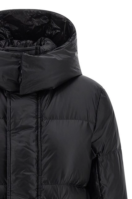 Sacai Hooded Puffer Jacket With Quilted Stitching And Drawstring Hem
