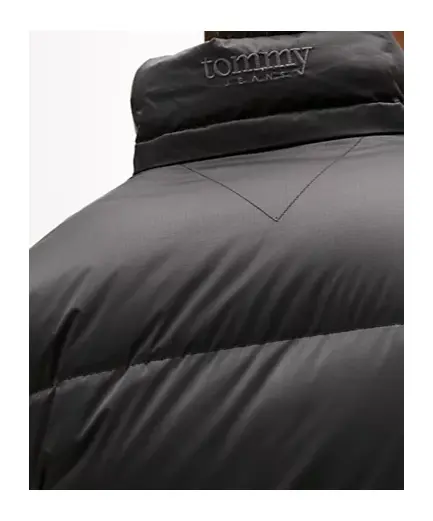 Tommy Hilfiger Quilted Hooded Puffer Jacket With Zip Closure