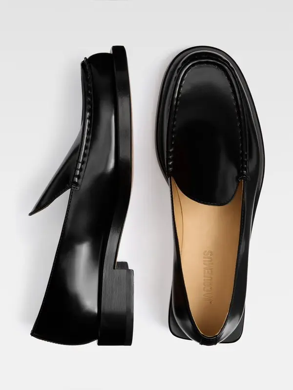 Jacquemus Round Toe Slip-on Loafers