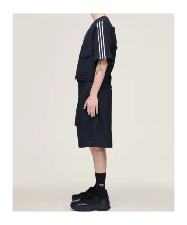 Y3 Wide Leg Shorts With Mesh Inserts And Flap Pocket - Black