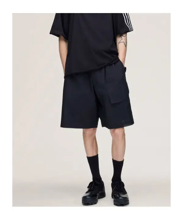Y3 Wide Leg Shorts With Mesh Inserts And Flap Pocket - Black
