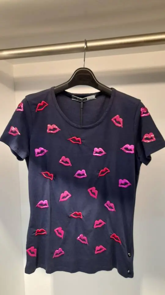 Sportmax Short-sleeved T-shirt With Lip Print - Black