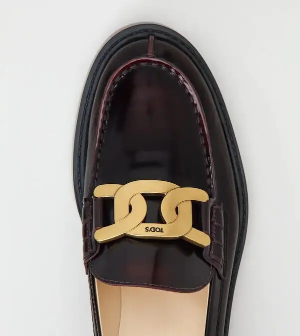 TOD'S Chain-linked Loafers