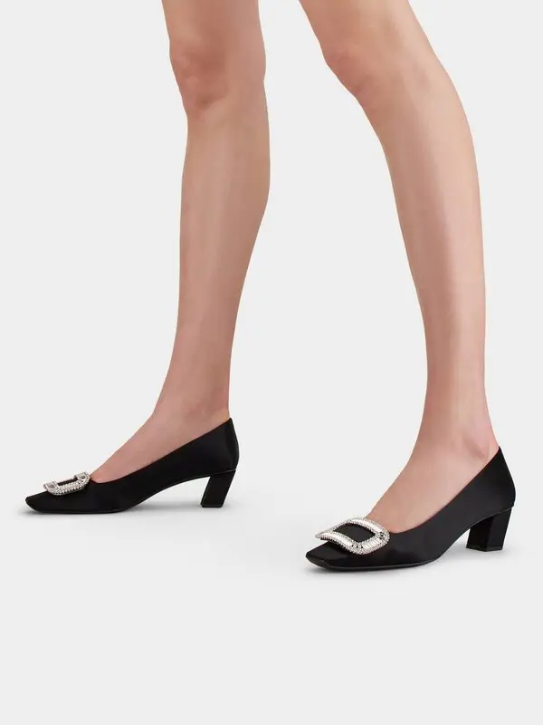 ROGER VIVIER Belle Vivier Pilgrim Buckle Embellished Pumps - Black