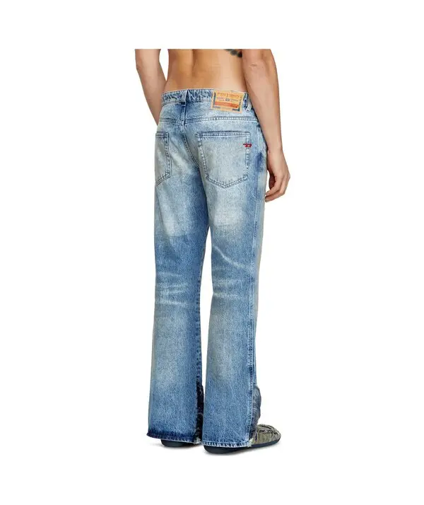 DIESEL® D-buck Bootcut Jeans - Medium Blue
