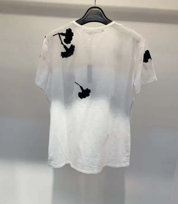 Sportmax Short Sleeve T-shirt With Floral Embellishment - Gray