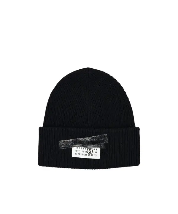 MAISON MARGIELA Ribbed Beanie With Logo Patch - Black