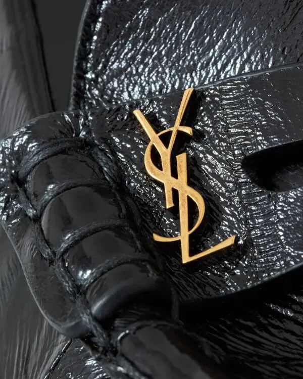 Saint Laurent Le Loafer Logo Plaque Pumps - Black
