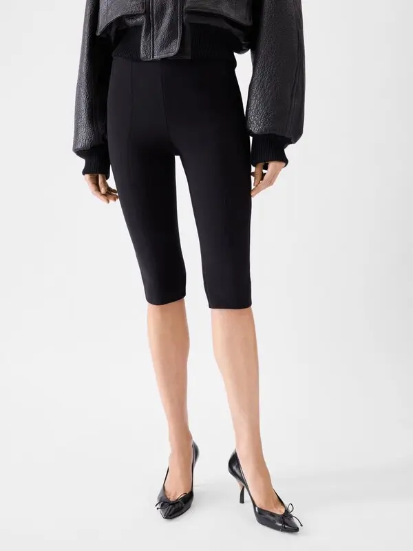 Jacquemus Capri Pants