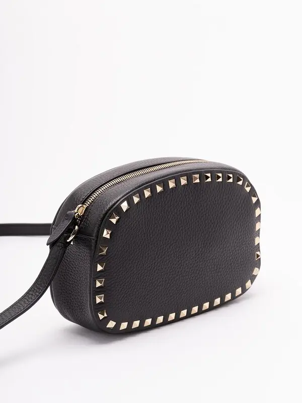 Valentino Garavani Rockstud Zip-up Shoulder Bag - Black