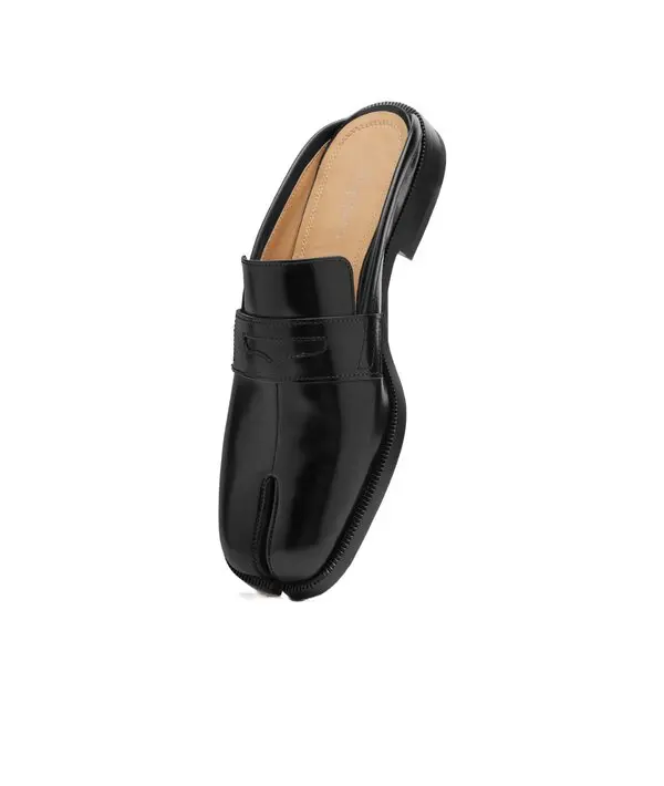MAISON MARGIELA Tabi City Loafer Mules - Black