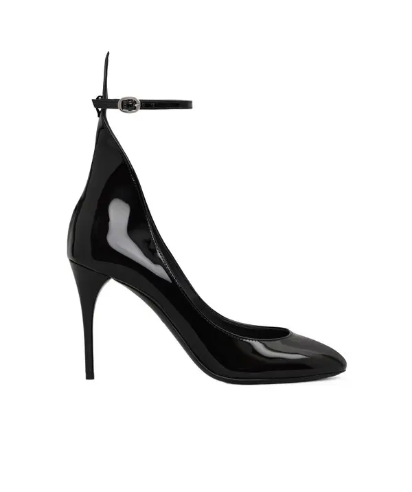 Alaïa Decollete Almond Toe Pumps With Buckle