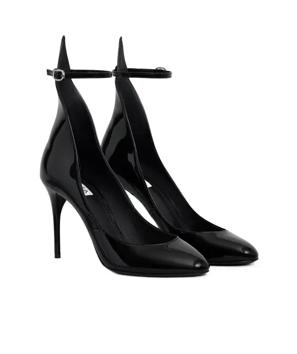 Alaïa Decollete Almond Toe Pumps With Buckle