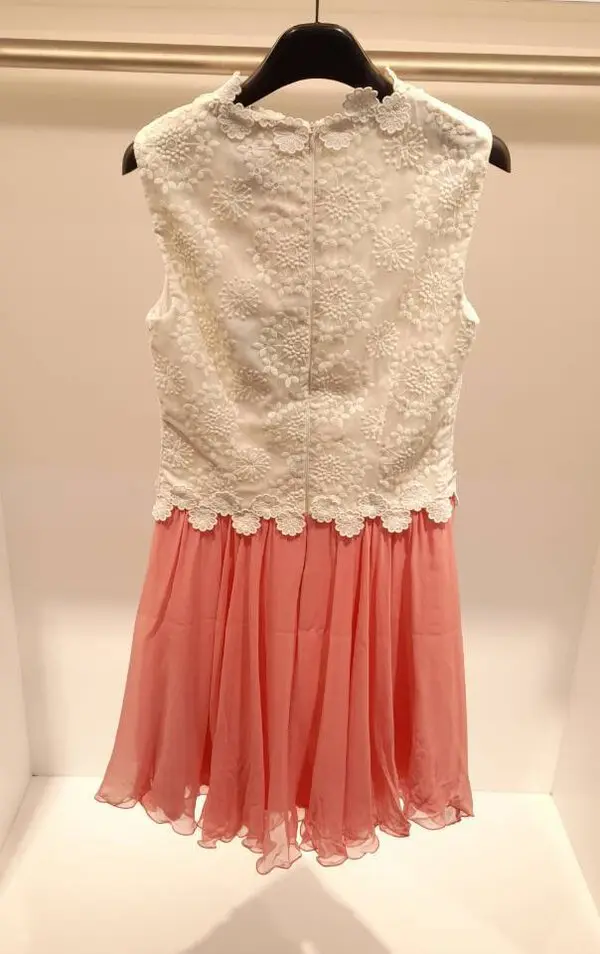 Max Mara Sleeveless V-neck Dress